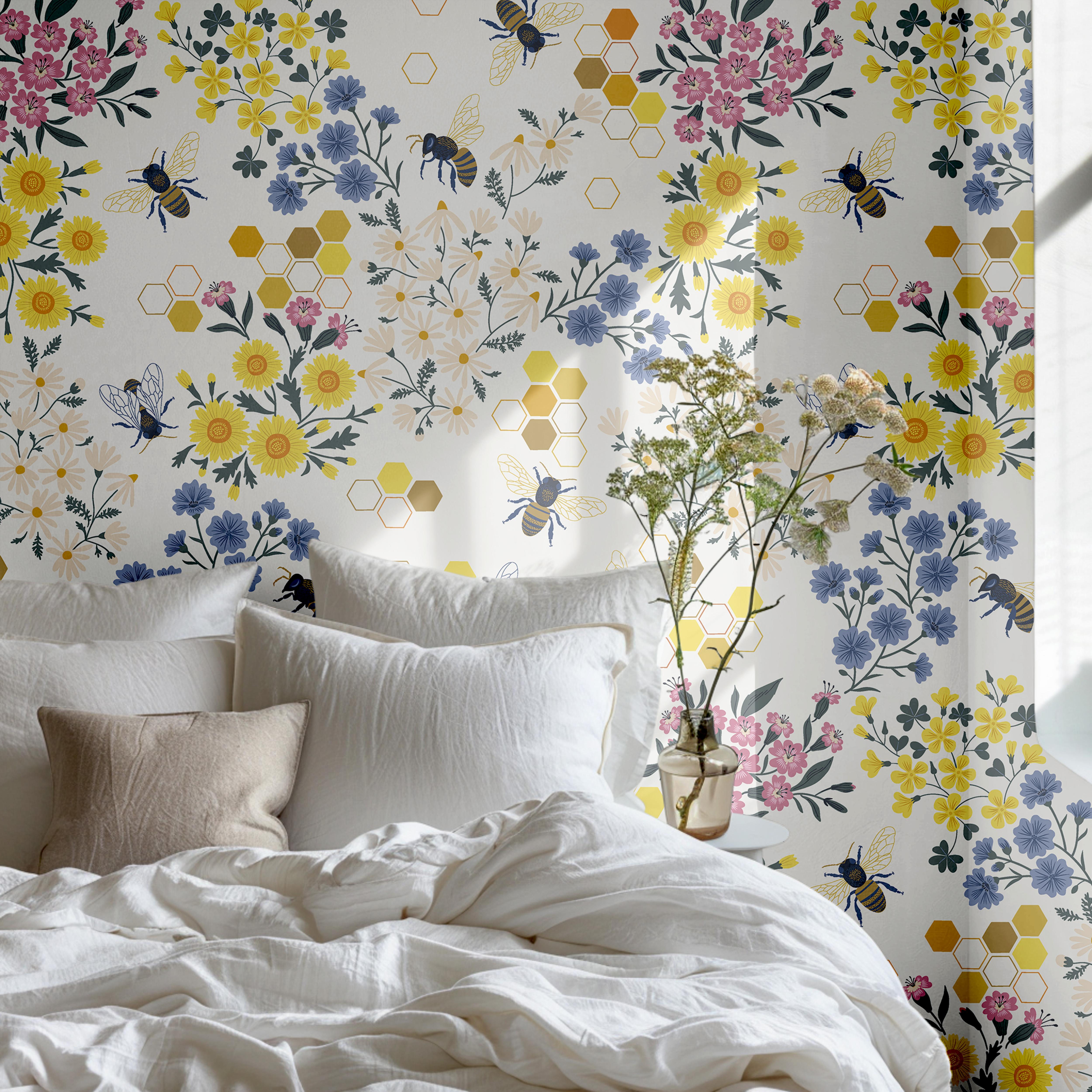 Bees & Bloom Botanical Wallpaper – 300 | James & Colors – James And Colors